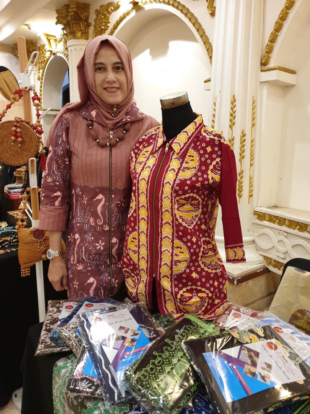 Hany Seviatry : Cilegon Geh Derebe Batik - Bisniswisata